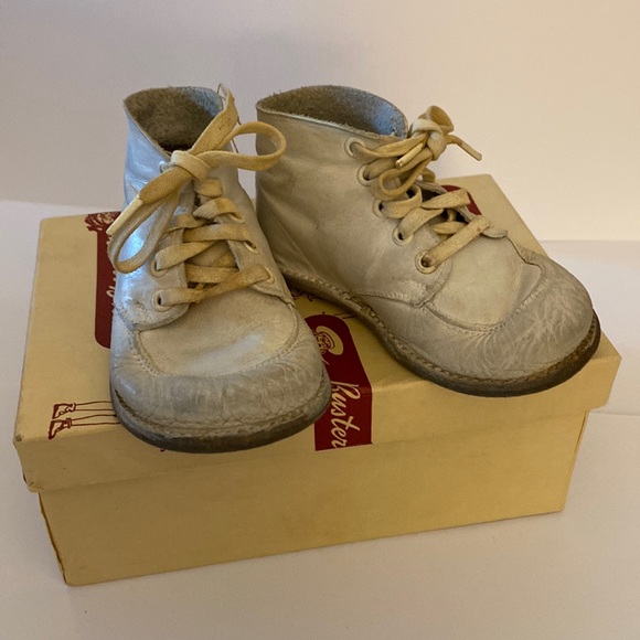 Buster Brown | Shoes | Vintage 95 Buster Brown Leather Shoes In ...